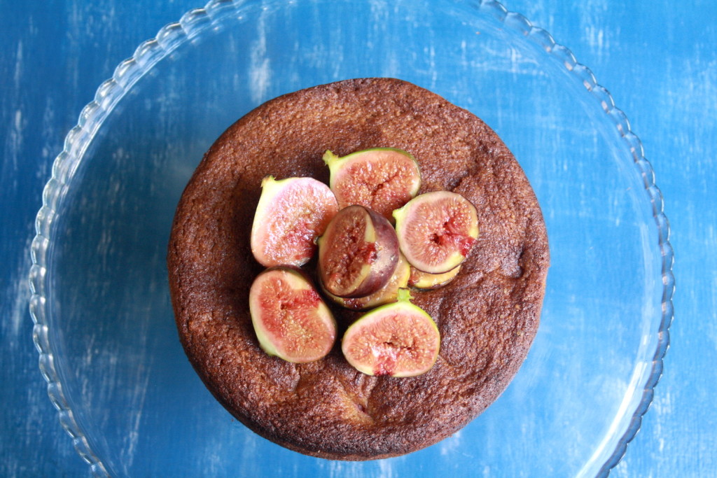 Fresh Fig and Almond Cake – The Desserted Girl