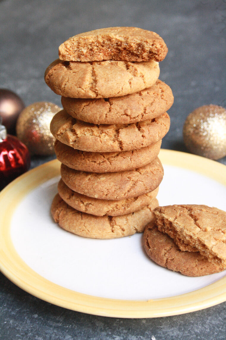 Crunchy Ginger Biscuits (Eggless) – The Desserted Girl
