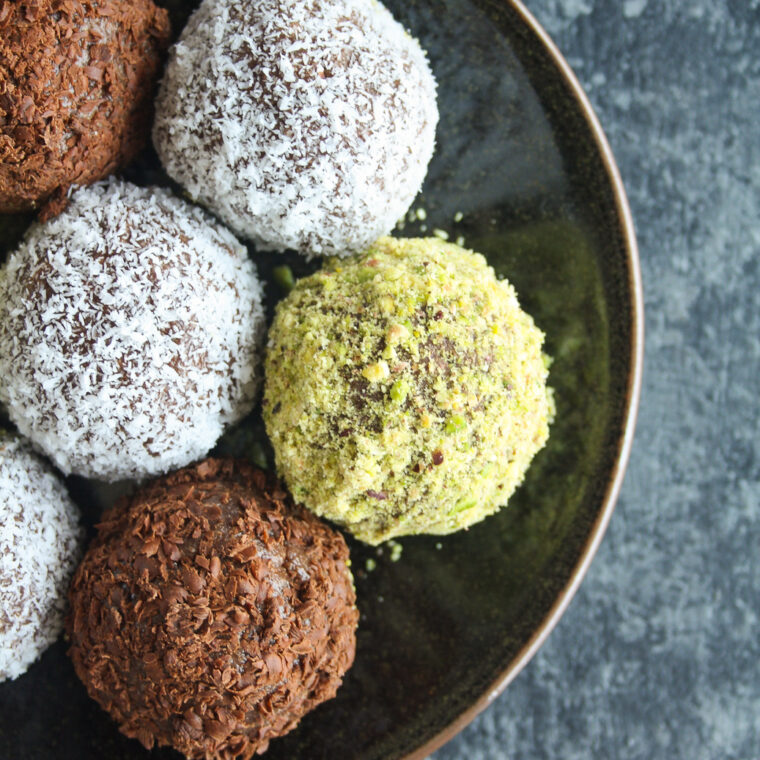 Marie Biscuit Chocolate Truffles – The Desserted Girl