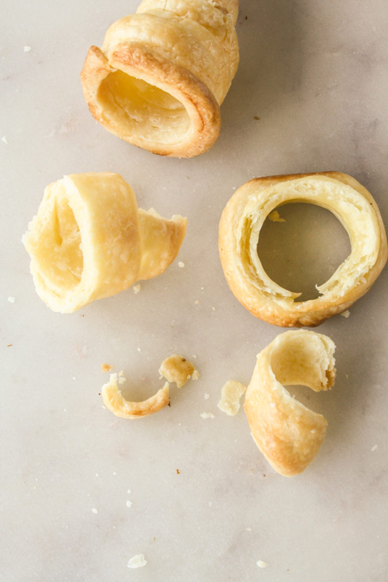 Cream Rolls – The Desserted Girl