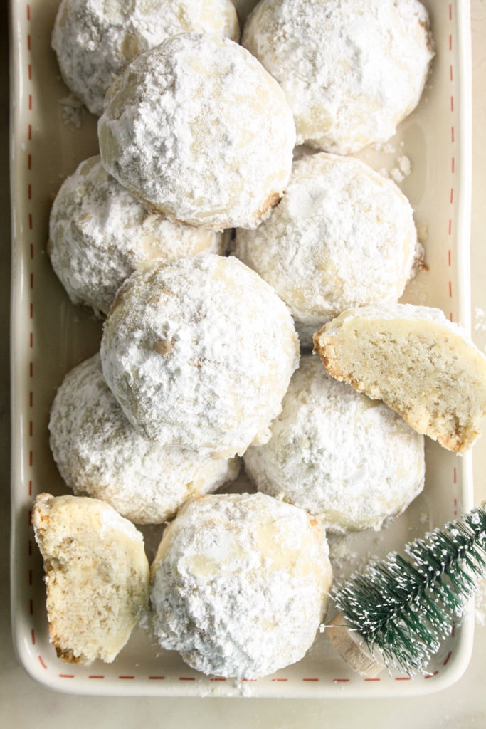Walnut Snowball Cookies (Eggless) – The Desserted Girl