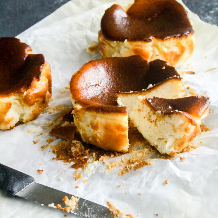 Mini Basque Cheesecake – The Desserted Girl