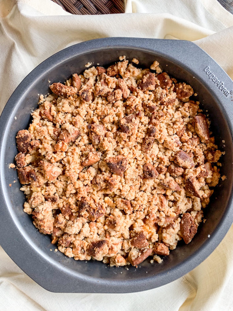 Apple Ginger Biscuit Crumble – The Desserted Girl