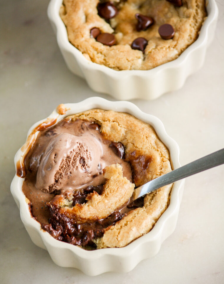 Chocolate Chip Cookie Pots For Two – The Desserted Girl