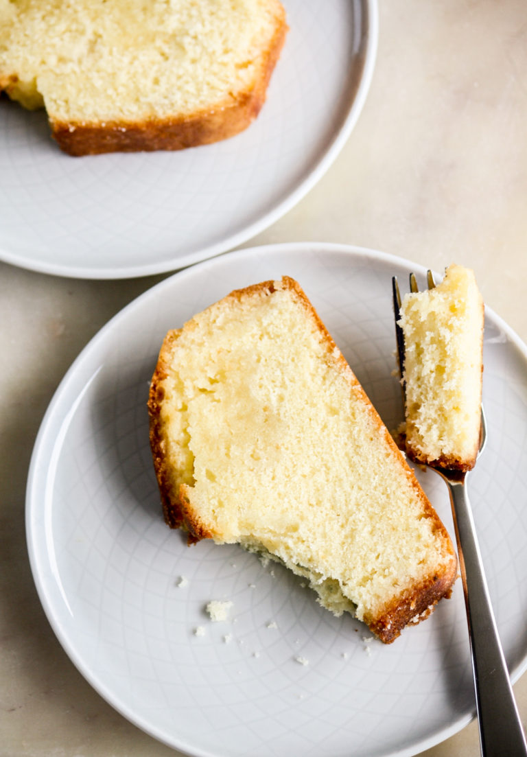 Lemon Syrup Cake – The Desserted Girl