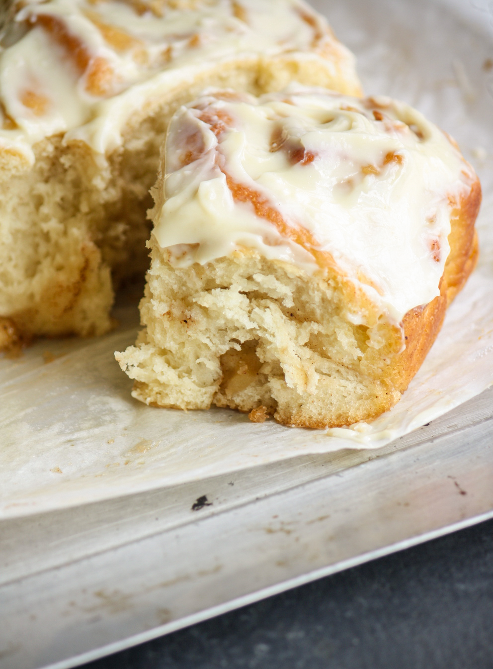 Apple Cinnamon Rolls with Cream Cheese Frosting (Eggless) – The ...