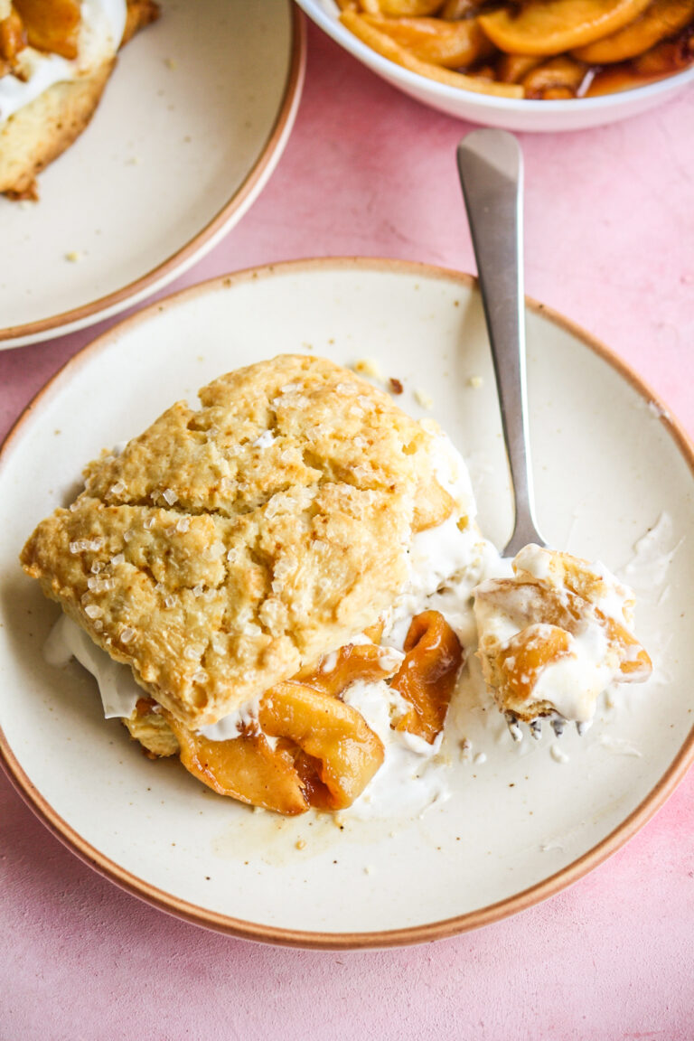 Caramelised Apple Shortcakes – The Desserted Girl