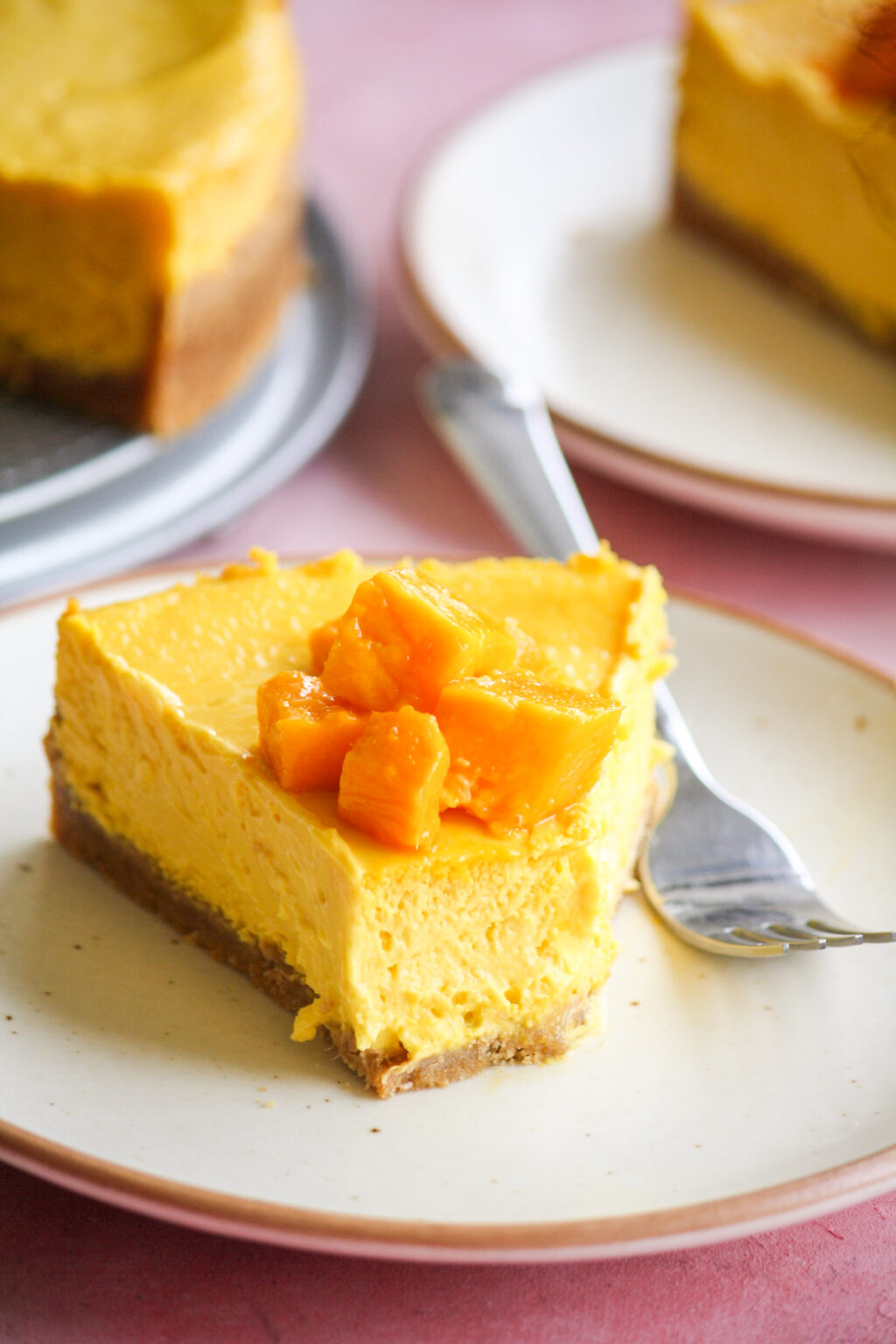 Baked Mango Cheesecake – The Desserted Girl